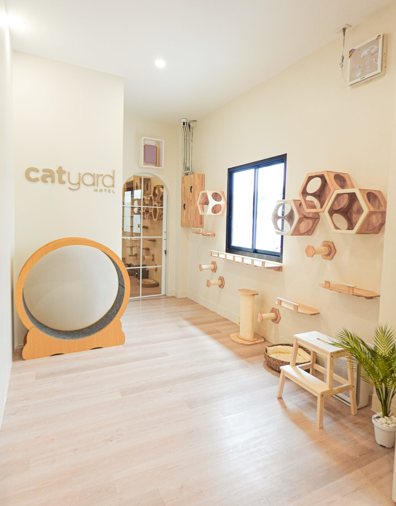 แกลลอรี่และรีวิว | Catyard Hotel